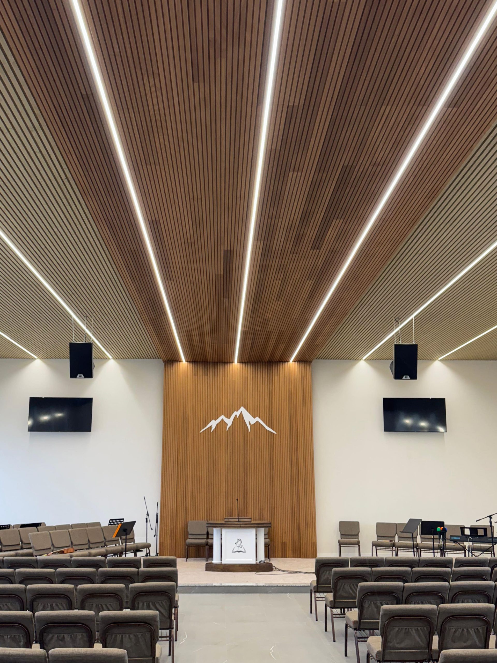 Galeria de lucrări Enipau, vă stăm la dispoziție pentru orice construcție