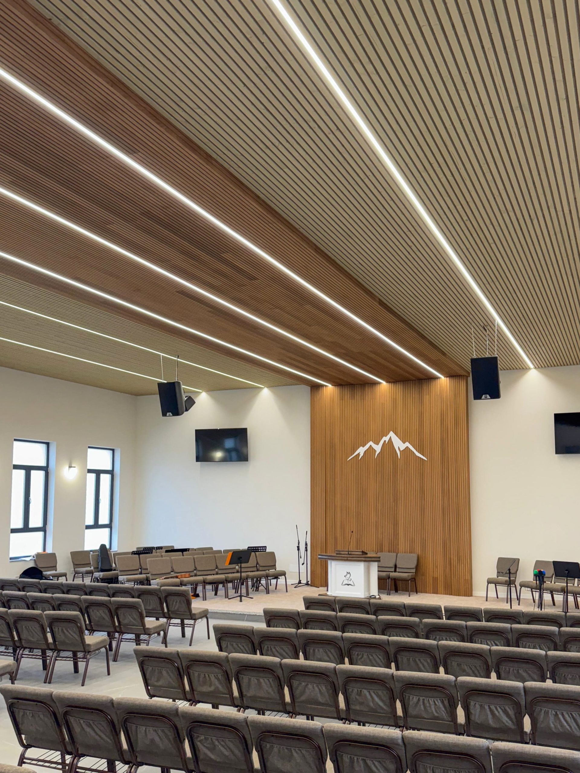 Galeria de lucrări Enipau, vă stăm la dispoziție pentru orice construcție